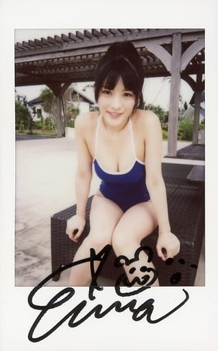 Official photo (female) / Gravure idol ☆ Erina Kamiya / with handwritten signature / Above the ...