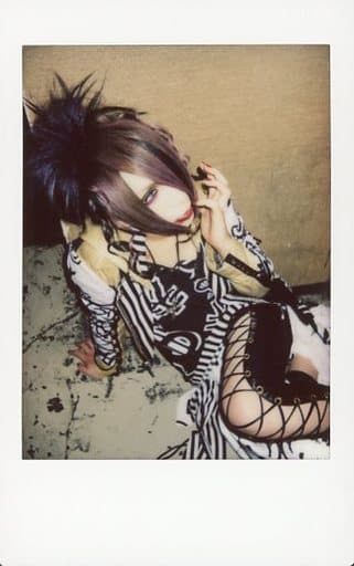 Official photo (Male) / visual kei band / Sick2 Sick2 / Takuma / Above ...