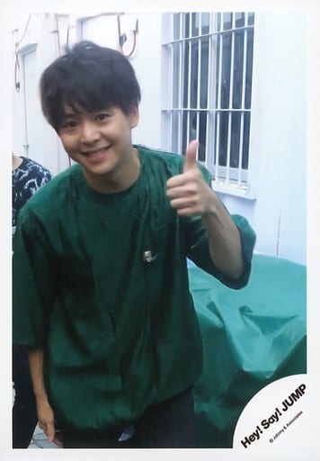 Hey! Say! JUMP / Daiki Arioka / Above-the-knee ・ Costume Midori ・ Left Thumb Standing / Oversea ...