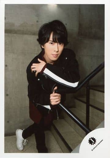 Snow Man / Ryota Miyadate / Whole Body / Costume Black / White / Red / Right Hand Rail / Left ...