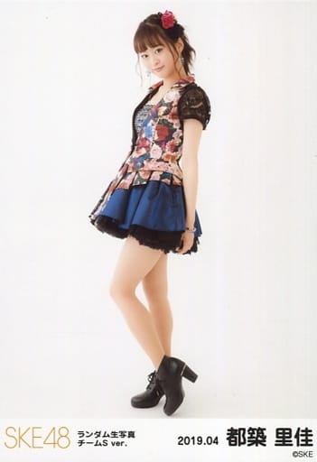 Official photo (AKB48, SKE48) / idol / SKE48 Rika Tsuzuki / Whole-body / SKE48 April 2019 random ...