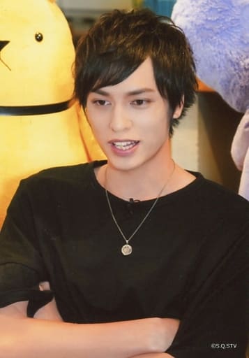 Official photo (male) / actor Seto Keita / Upper Body / Costume Black ...