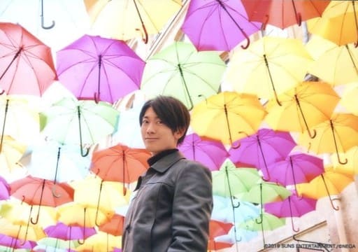 Official photo (male) / actor Keisuke Minami / Horizontal / Upper Body ...