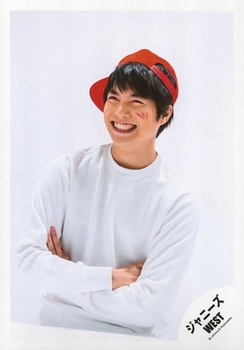 Official photo (Johnnys) / idol / Johnny's West Johnny's West / Daiki Shigeoka / upper body ...