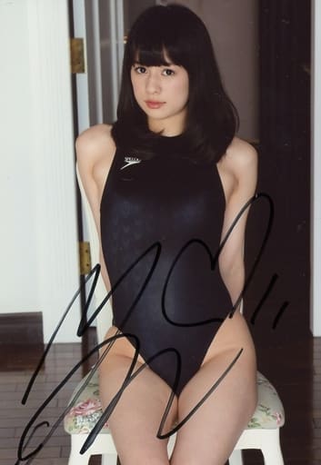 Official photo (female) / Gravure idol ☆ Ai Yamagami / with handwritten signature / Kneecap ...