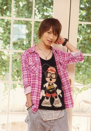 Official photo (male) / actor Keisuke Ueda / Above the Knee / Black ...