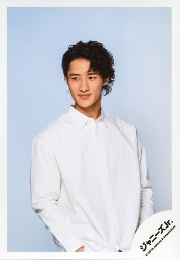 Official photo (Johnnys) / idol / Snow Man Snow Man / Hikaru Iwamoto ...