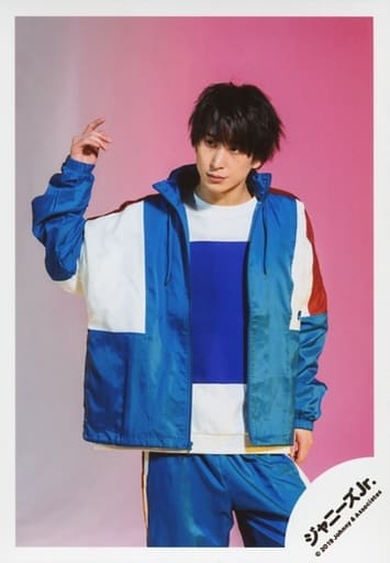 Snow Man / Daisuke Sakuma / Above-the-knee ・ Costume blue ・ White ...