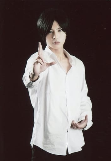 Official photo (male) / actor Shusuke Saito (Nanamamoru Aoi) / Hizagami ...