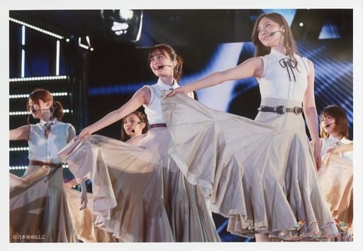 Official photo (Nogizaka46) / idol / Nogizaka46 No. 153 : Assembly (5 People) / Live Photo ...