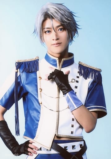 Shin'ichiro Ueda (Ren MUNAKATA) / Upper Body / Stage Costume / Background Light Blue / Character ...