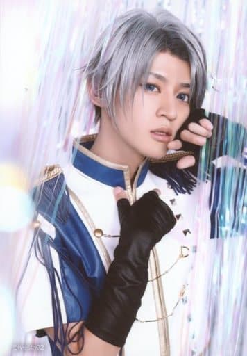Official photo (male) / actor Shin'ichiro Ueda (Ren MUNAKATA) / Upper body, stage costume ...