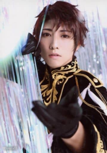 Official photo (male) / actor Yūki Iwasa (Mamoru Fujimura) / Upper Body / Stage Costume ...