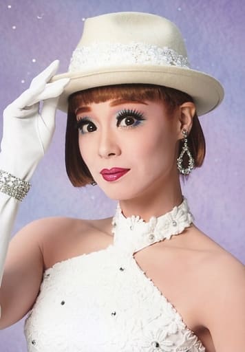 Takarazuka Revue (Star Troupe) / Otone Shizuki / Bust Up / Background ...