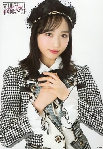 Yui Oguri / Upper Body / Costume Black / White / Hat / Both Hands Breast / AKB48 Yui Oguri Solo ...