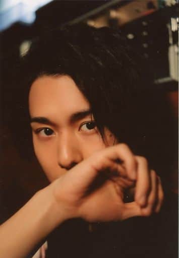 Official photo (male) / actor Shin Tamura / Face Up / Costume Black ...