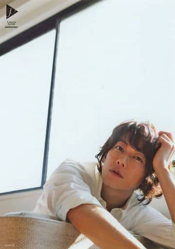 Official photo (male) / actor Ken Sato / Bust Up, Costume White, Left ...