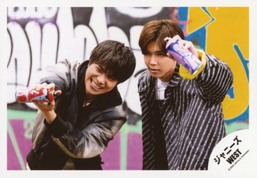 Official photo (Johnnys) / idol / Johnny's West Johnny's West / Daiki Shigeoka / Nozomu Kotaki ...