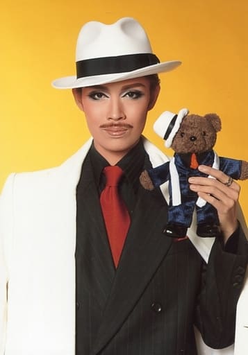 Official photo (female) / Takarazuka Revue (star group) / actress ...