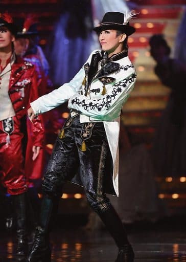 Takarazuka Revue (Tsukigumi) / Ryo Tamaki / Live Photo, Whole Body, Costume White. Black, Cap ...
