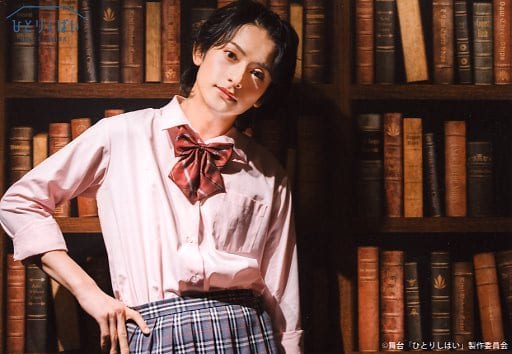 Shohei Hashimoto / Horizontal, Upper body, Costume Pink, Gray, Women's ...