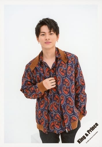 King & Sho Hirano / Above the knees ・ Costume blue ・ red ・ brown ・ right hand breast ・ left hand ...