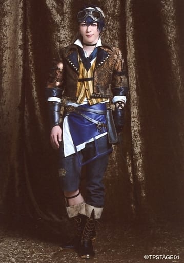 Official photo (male) / actor Sho Ishikawa (Yaegashi Kensuke) / Whole body / Background : Black ...