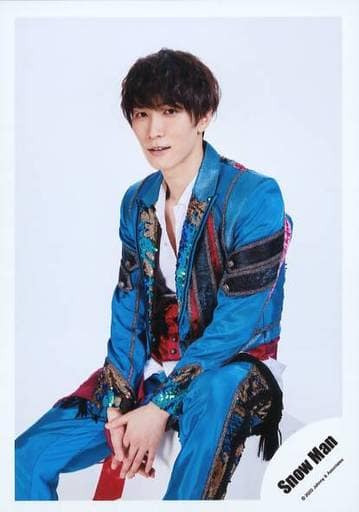Official photo (Johnnys) / idol / Snow Man Snow Man / Ta Sho Watanabe / Knee-Up, Sitting, Blue ...