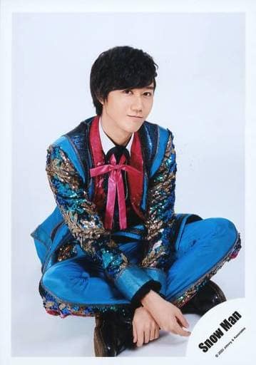 Official photo (Johnnys) / idol / Snow Man Snow Man / Ryo Abe Daira / Whole body, sitting, agura ...