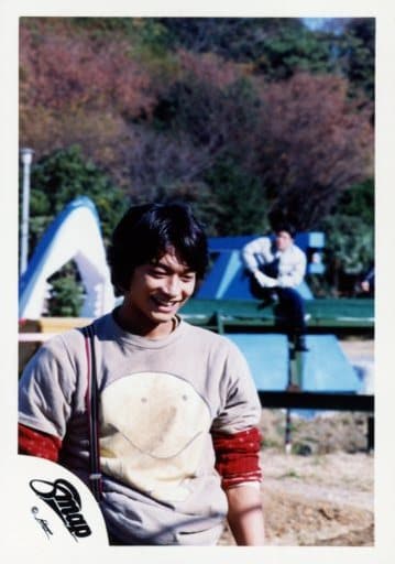 SMAP / Shingo Katori / Bust up / Costume gray red / Eyes lower right ...