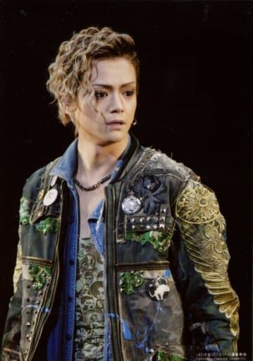 Official photo (male) / actor Ryosuke Miura (ォーリオ) / Live Photo, Upper ...