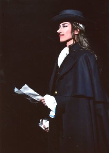 Official photo (female) / Takarazuka Revue (star group) / actress ...