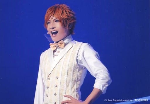 Official photo (male) / actor Sho Jinnai (Tenma Sumeragi) / Live Photo ...