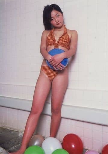 Official photo (female) / Junior idol Aira Mihana / Whole-body / DVD 「 SHINING DAY 」 Special ...