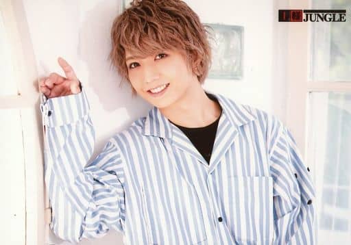 Official photo (male) / Voice actor Yuya Hozumi / Horizontal, Upper body / King Jungle Channel ...