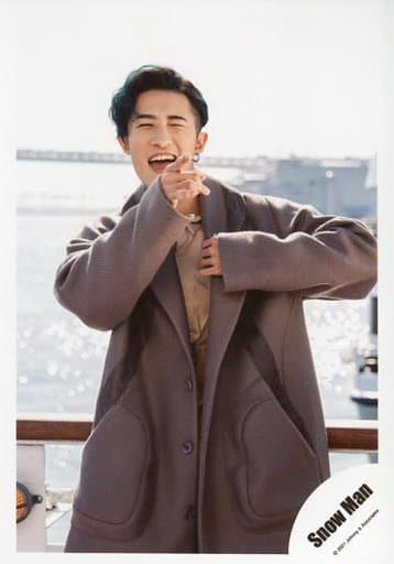 Official photo (Johnnys) / idol / Snow Man Snow Man / Hikaru Iwamoto ...