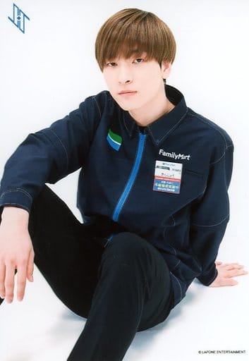 Official photo (Male) / idol / JO1 JO1 / Kaneshiro Hekikai / Kneecap / Famima Print JO1 Bromide ...