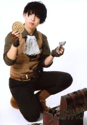 Official photo (male) / actor Kenta Yamanaka / Butai 「 Bakuran Otona ...