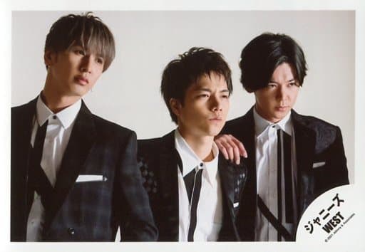 Official photo (Johnnys) / idol / Johnny's West Johnny's West / Ryusei Fujii / Daiki Shigeoka ...