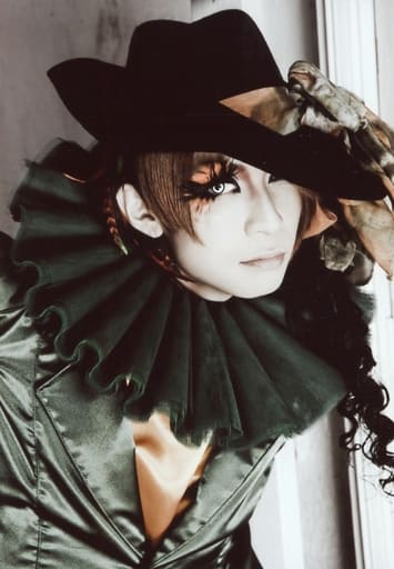 Official photo (Male) / visual kei band / Moran Moran/Sizna / Upper Body / CDs "Delusion Diary ...