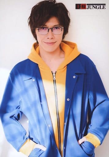 Official photo (male) / Voice actor Takuya Sato / upper body / "The ...