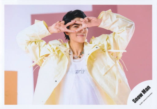 Snow Man / Raul / Horizontal ・ Bust up / Single "HELLO HELLO" MV ...