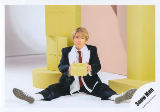 Official photo (Johnnys) / idol / Snow Man Snow Man / Ryota Miyadate / horizontal ・ whole body ...