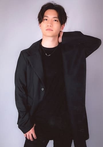 Official photo (male) / Voice actor Kentaro Kumagai / Above the Knees ...