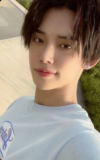 TOMORROW X TOGETHER / Young-jun / CD "The Chaos Chapter : FIGHT OR ...