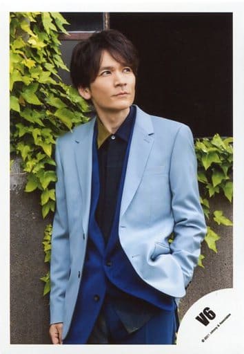 V6 / Hiroshi Nagano / Kneecap / album "STEP" MV & booklet off-shot / official Official photo ...