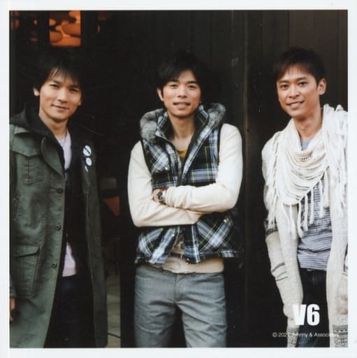 V6 / Gather (3 people) / On the knees / V6 Kokaku Photo 20th Century B ...