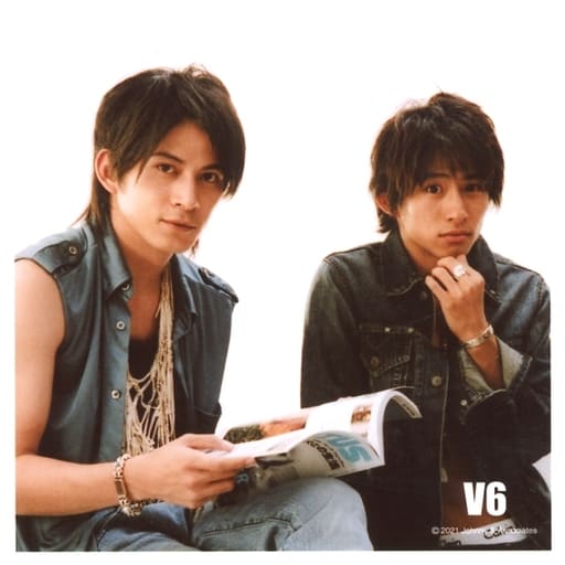 V6 / Jun Okada and Ken Miyake / Knee-Up / V6 Kokaku Photo Coming Century B / Official Official ...