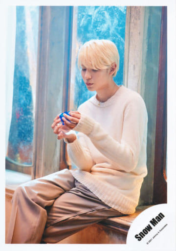 Official photo (Johnnys) / idol / Snow Man Snow Man / Raul / Knee-high ...