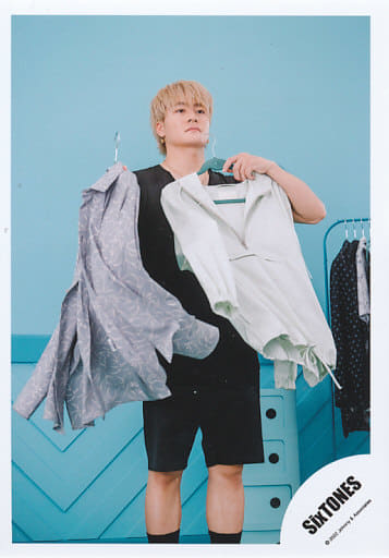 SixTONES / Shintaro Morimoto / Knee-High / Single "Resonance" MV ...